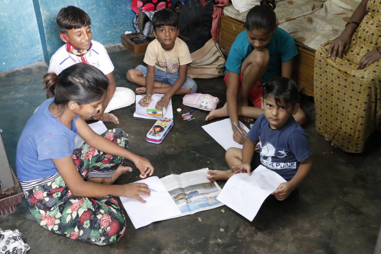 Libraries in slums: Project Aashayein aims to make books accessible to ...
