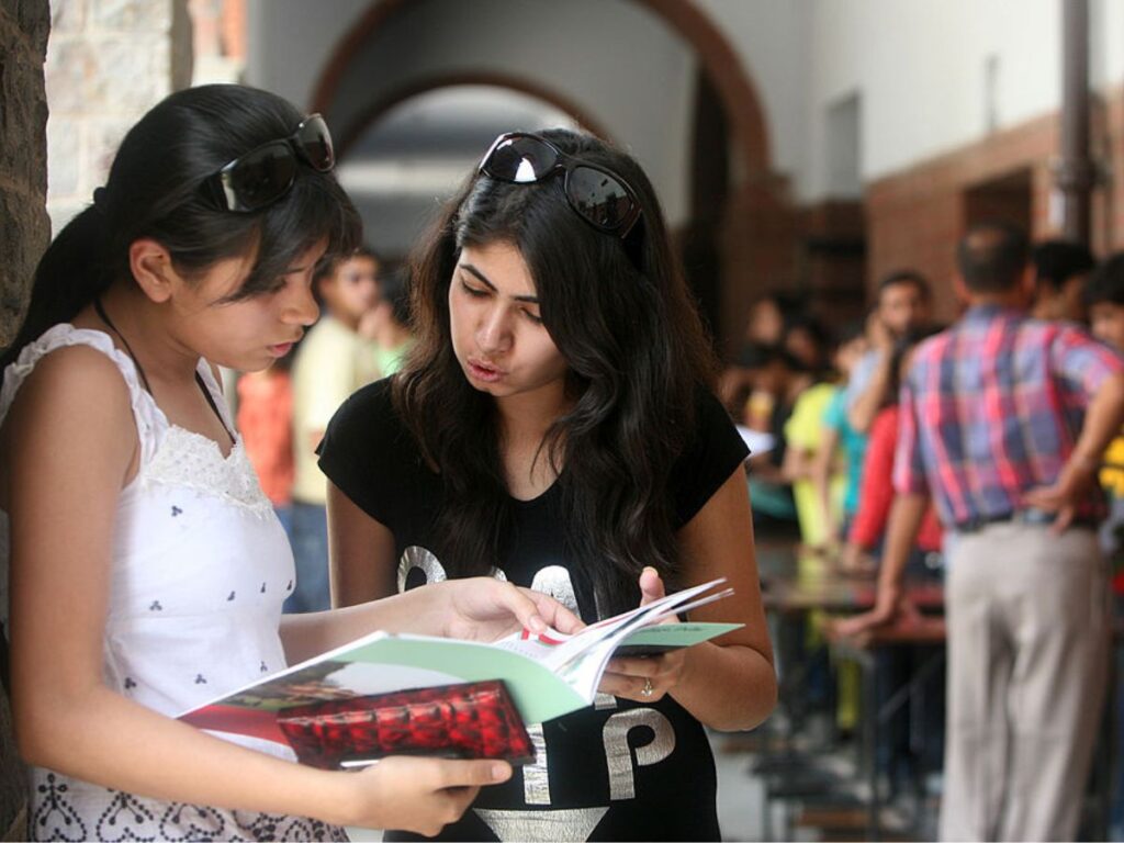 IIT JEE Advanced 2022: RK Shishir tops the exam, Tanishka Kabra highest ...