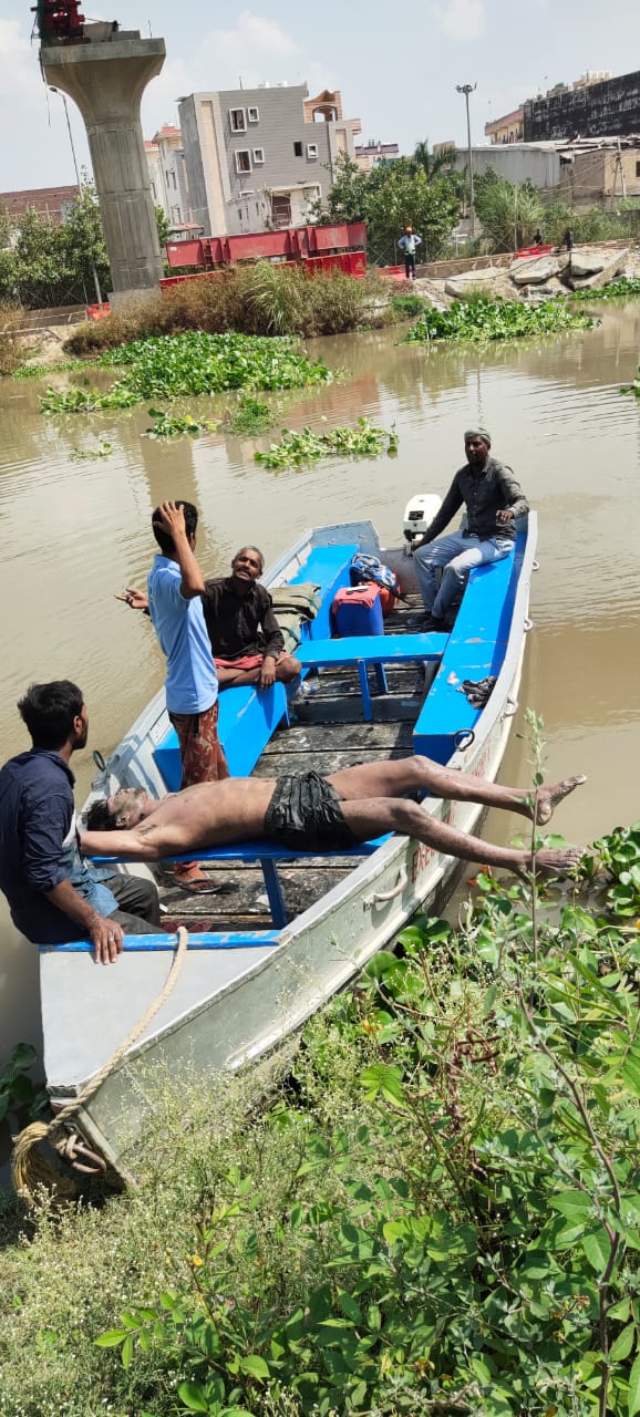 Unsung heroes: Divers who rescue people from the wrath of rivers - The ...