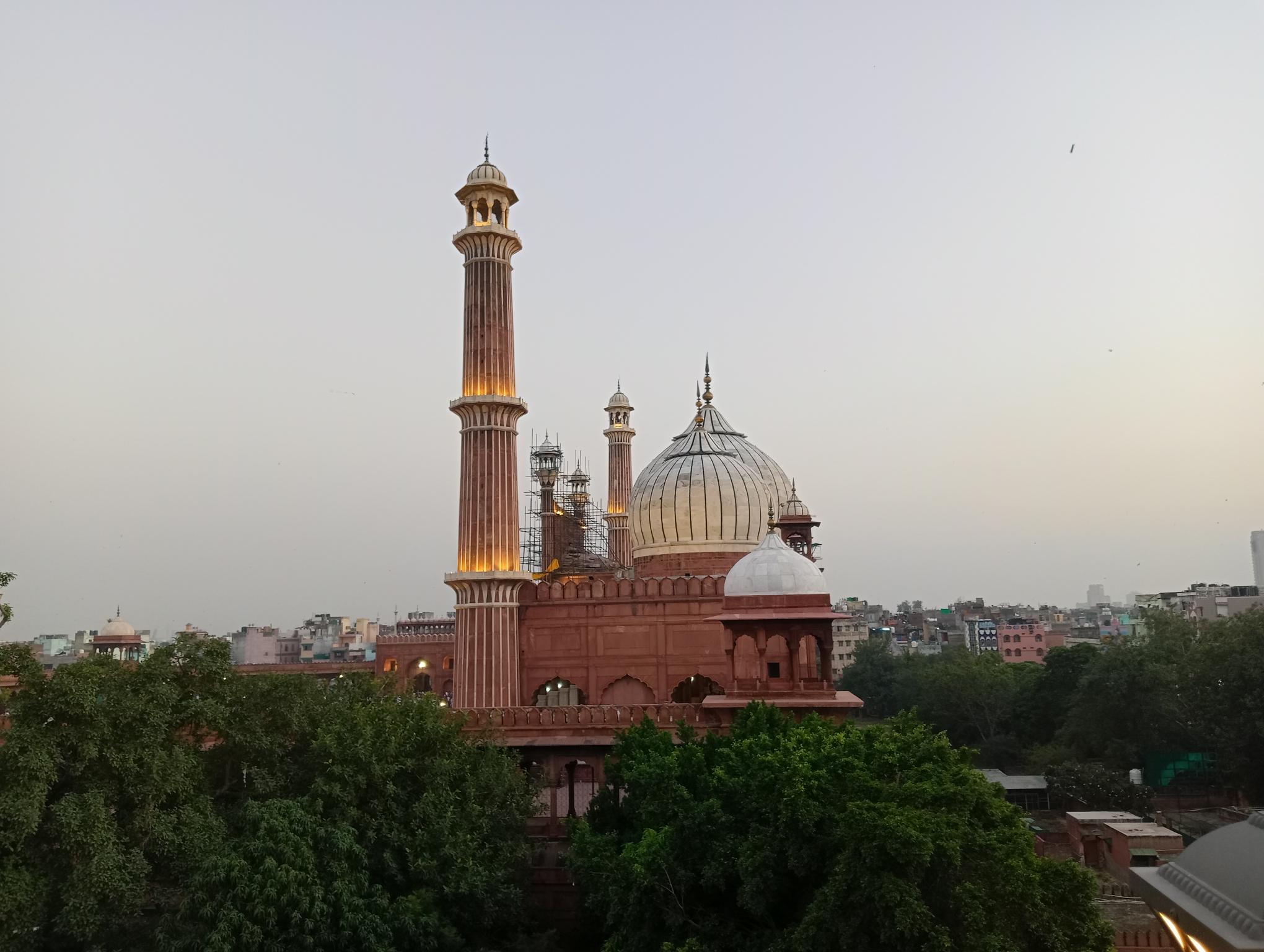 Perfect Combo: A cafe overlooking the spectacular Jama Masjid - The Patriot
