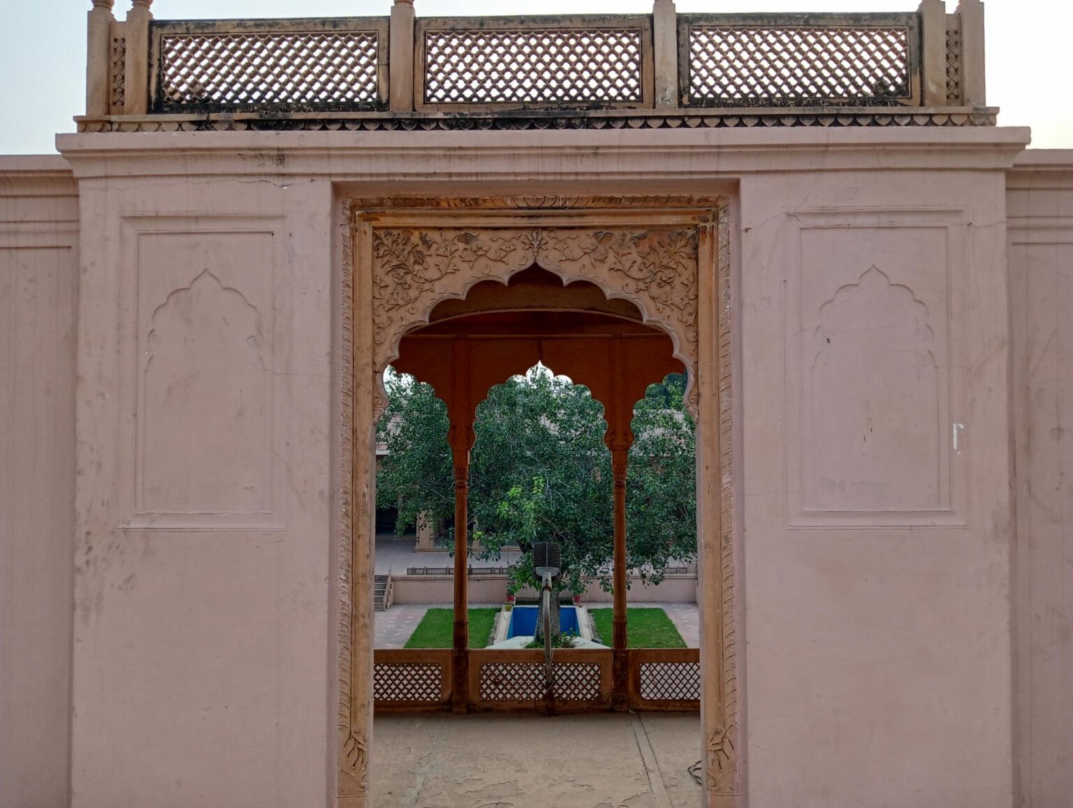 Oozing Royalty: Nahar Singh Mahal an obscure jewel in Faridabad - The ...