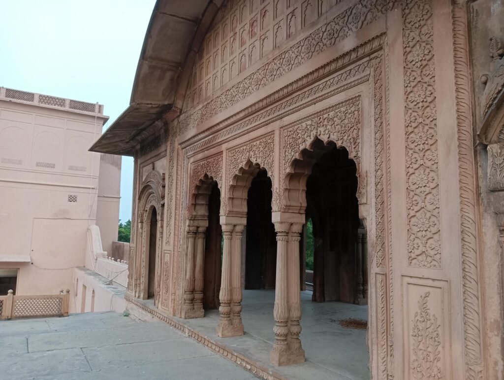 Oozing Royalty: Nahar Singh Mahal an obscure jewel in Faridabad - The ...