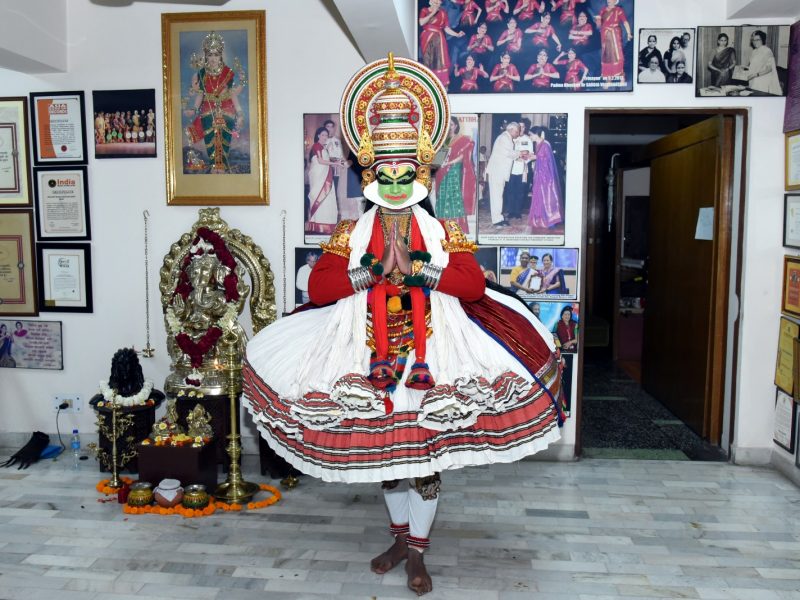 Dance like a man: Male Indian classical performers demand empathy - The ...